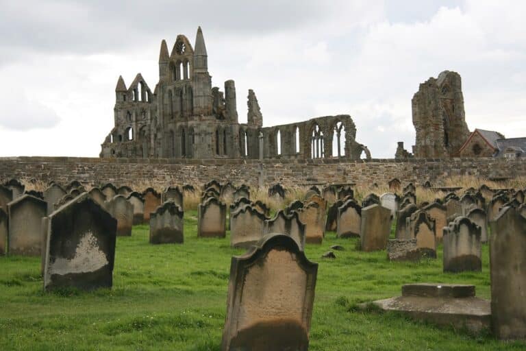 How the English Town of Whitby Inspired Bram Stoker's Dracula - GREAT ...