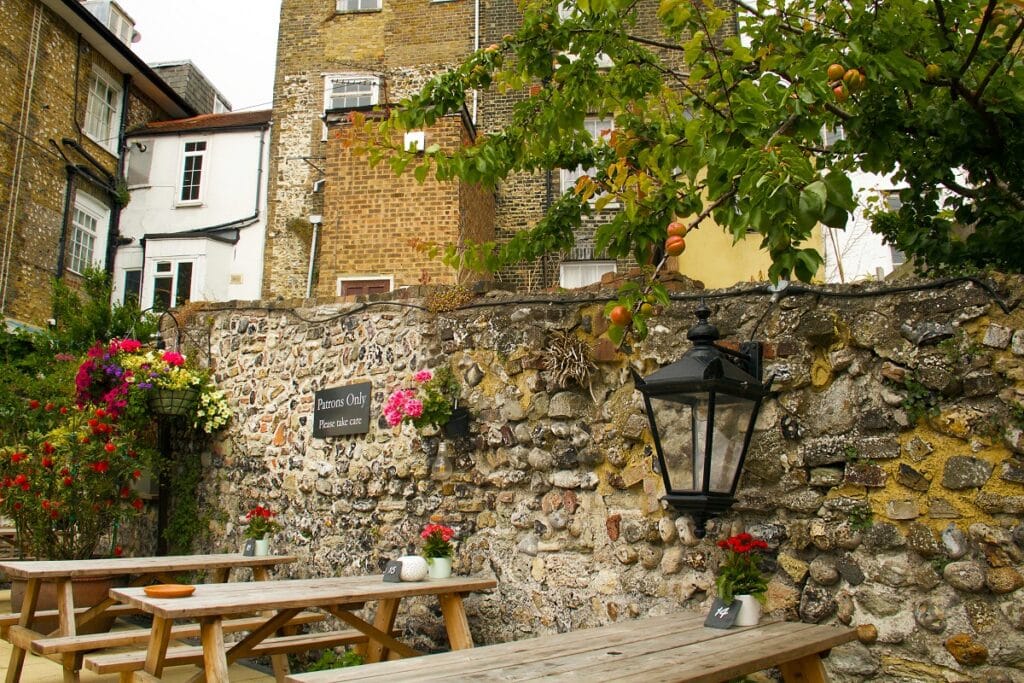 All of Faith Martin's Jenny Starling Books in Order - GREAT BRITISH ...